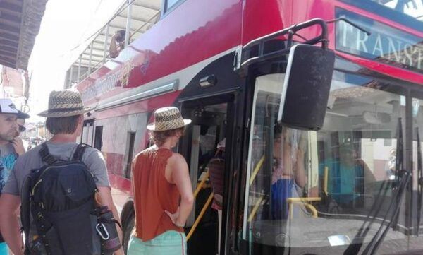 Vistas panorámicas de Trinidad y sus playas ofrece servicio de Bus tour ...